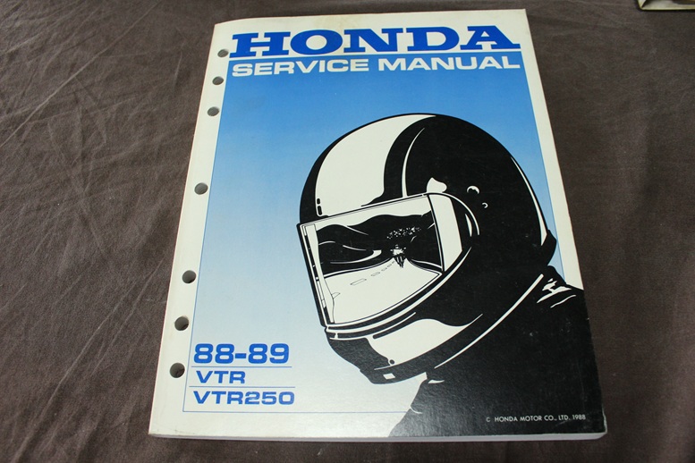 Honda VTR VTR250 1988 - 1989 motorcycle service manual - Simons Motorcycle Books
